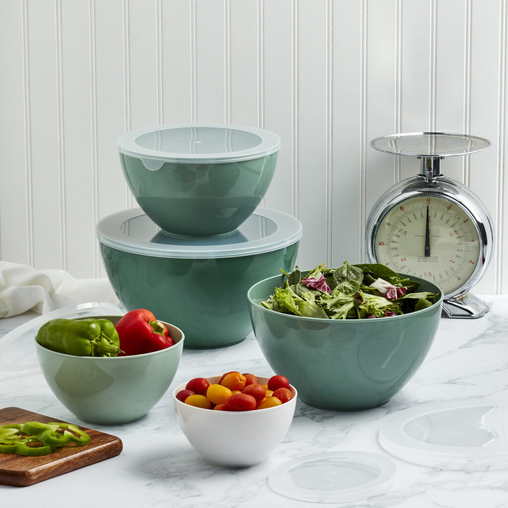 5 Piece Plastic Nesting Bowls with Lids Set, Gradient Green Colors